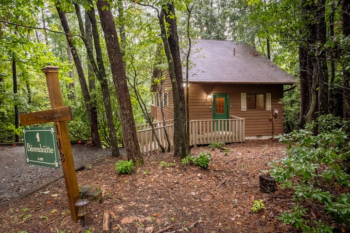 Bärenhütte-renovated Cabin 8 Minutes To Helen - Sautee Nacoochee, GA