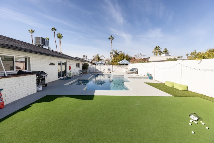 Deluxe Upgraded Home & Pool * Camelback Views - Paradise Valley, AZ