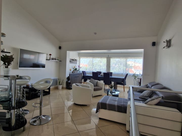 Villa Spacieuse, Tout Confort, à 100m De La Plage - Sainte-Marie