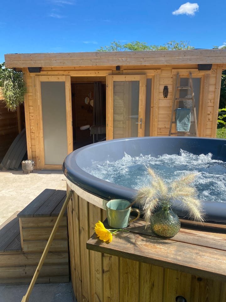 Studio En Provence
Bain Nordique Et
Massages - Le Thor