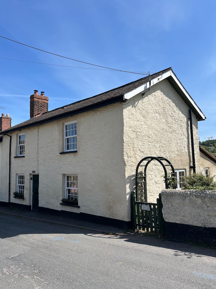 Charming Cottage For Exploring Exeter And Devon - Exeter
