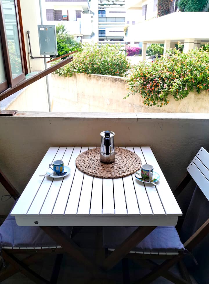 Cozy Open Space 15 Minutes From The City Center. - Cagliari