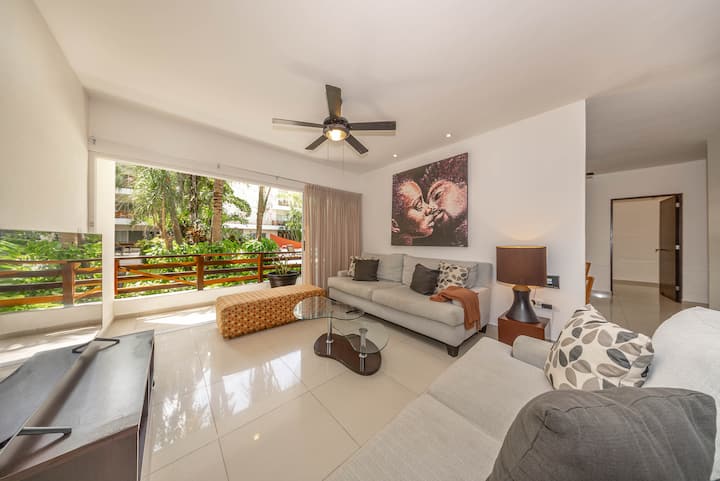 The Oasis One - Spacious 3br W/ Pool Access - Playa del Carmen