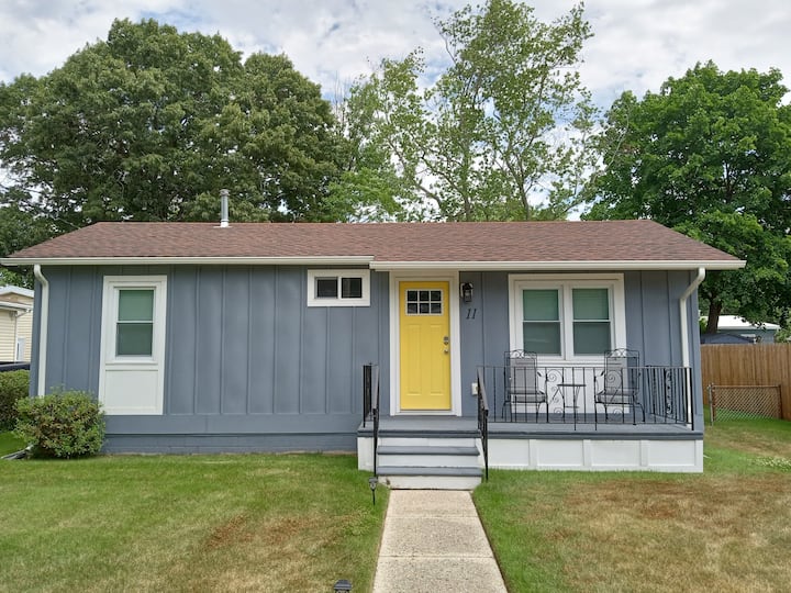Modern Beach Cottage 3 Bed 2 Bath - Dog Friendly! - Cape May, NJ