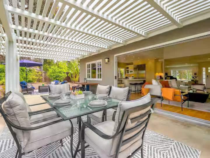 Coastal Garden Retreat W/70’s Playhouse - Del Mar, CA