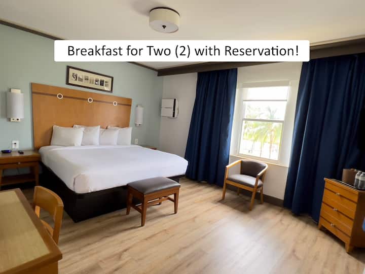 ★  One King Bed | Ocean Front | Steps To The Beach - Miami Beach, FL