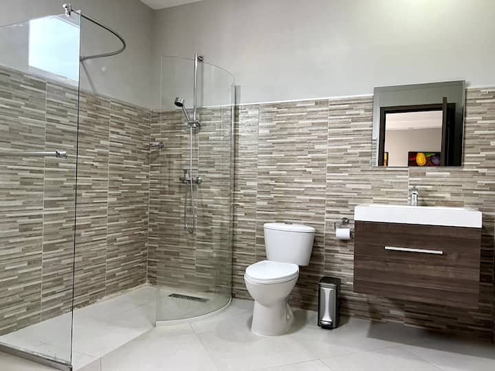 Spacious 2 Bedroom Guest House. - 荷屬阿魯巴