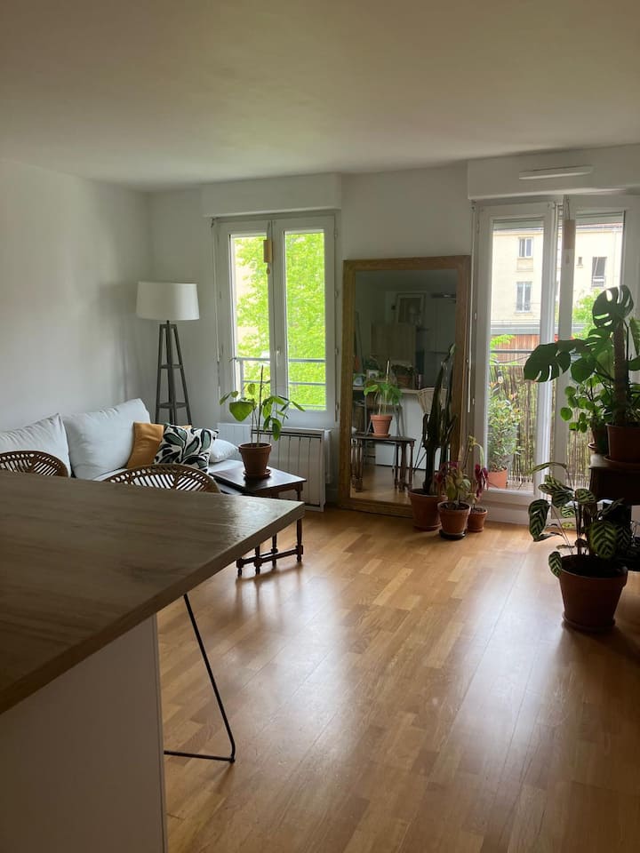Bel Appartement à Pantin Avec Balcon - Pantin