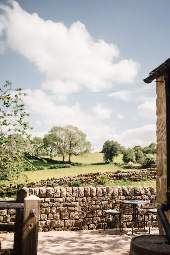 The Stables At Rocking Stones - Bakewell