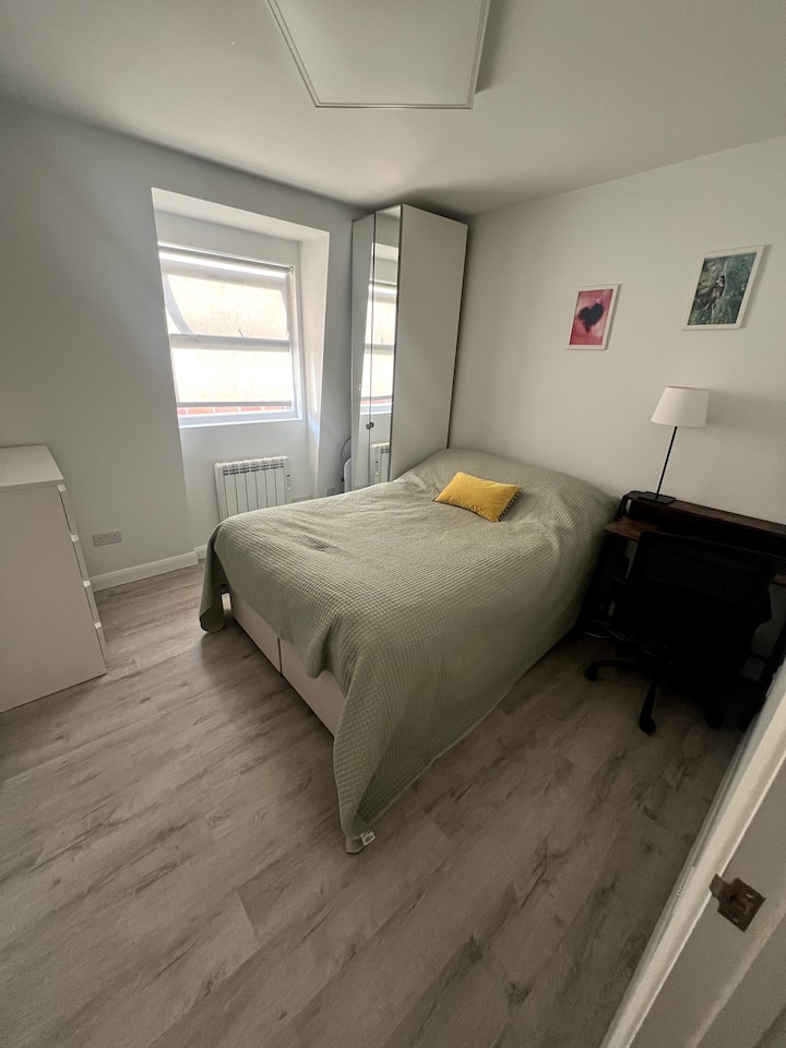 Spacious Double Bedroom In Broadway Market! - London
