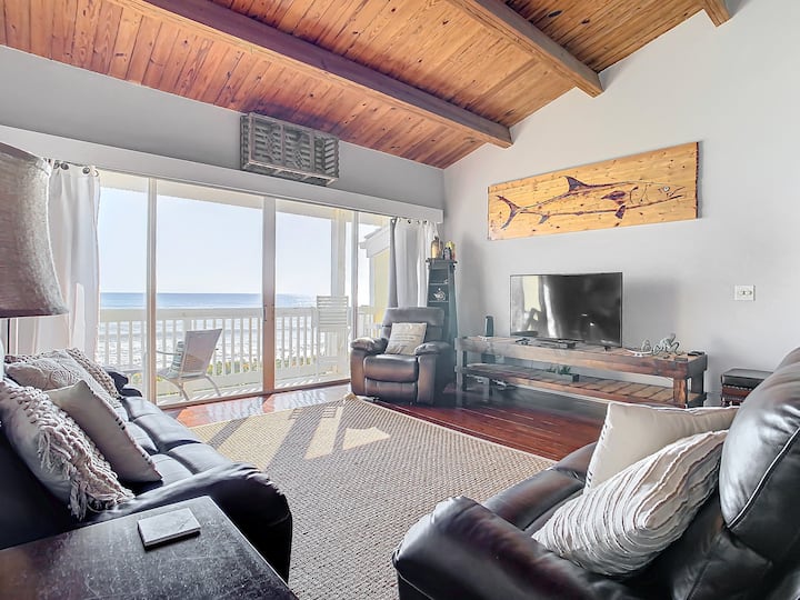 Peaceful Beachfront Oasis - Melbourne Beach, FL