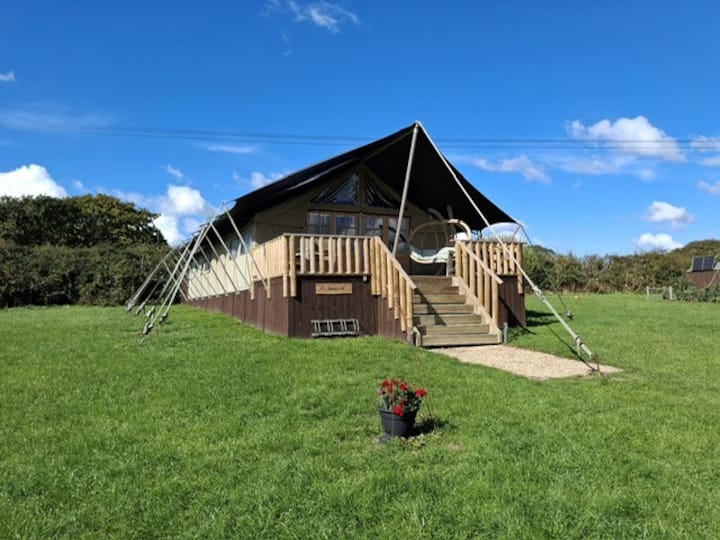 Mottistone Safari Tent (Sleeps 6-8) - Isle of Wight