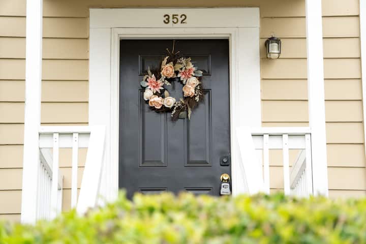 Beautiful 2 Bedroom Townhouse In Marietta - Kennesaw, GA