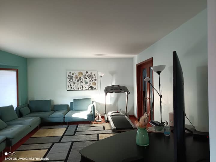6 Room Vacation Home With Ac - Alberta