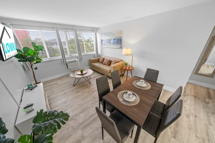 Family Suit 2br 2ba | Sofa Bed + Kitchen + Parking - Miami, FL