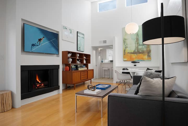 Stunning Mid-century, North Of Wilshire. - Santa Monica, CA