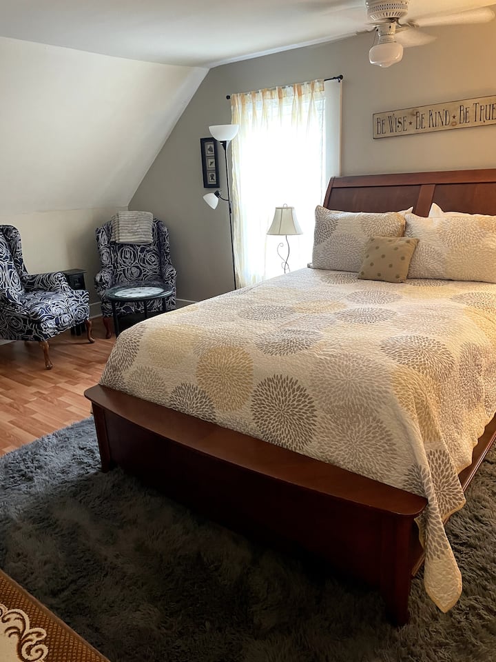 Comfy Cozy Studio Wolfeboro - Walk To Downtown - Wolfeboro, NH