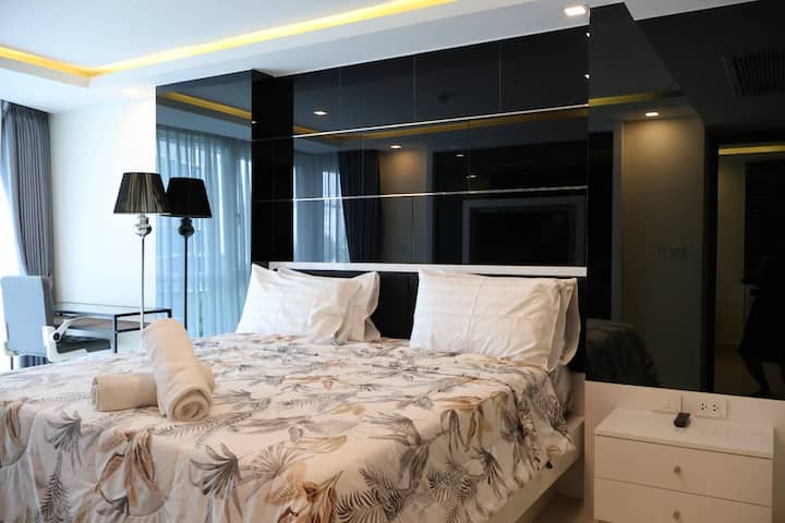 Grand Avenue 51 Sqms Pool View  D Building - Pattaya