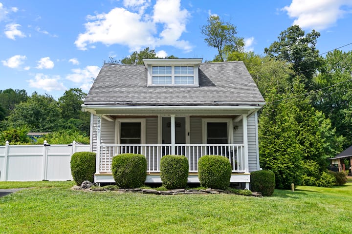 “The Doll House” Cheerful 1-bedroom Home W/yard - Penns Woods Winery, Chadds Ford