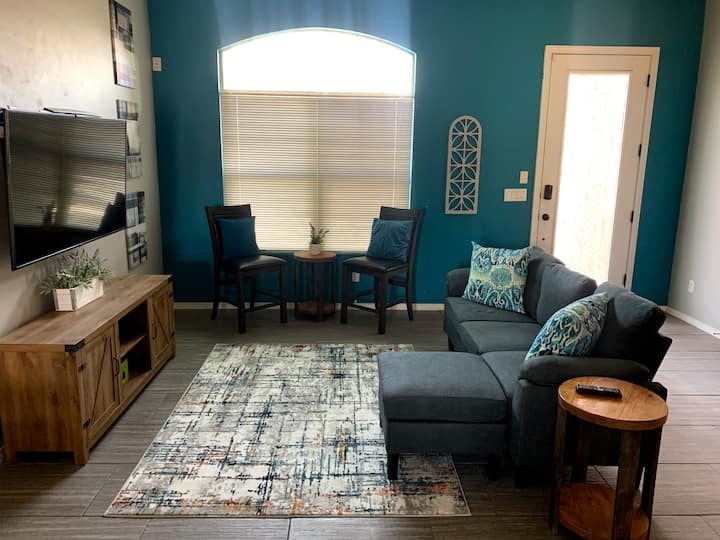 Spacious 4-bedroom Family Home. No Cleaning Fee! - El Paso, TX