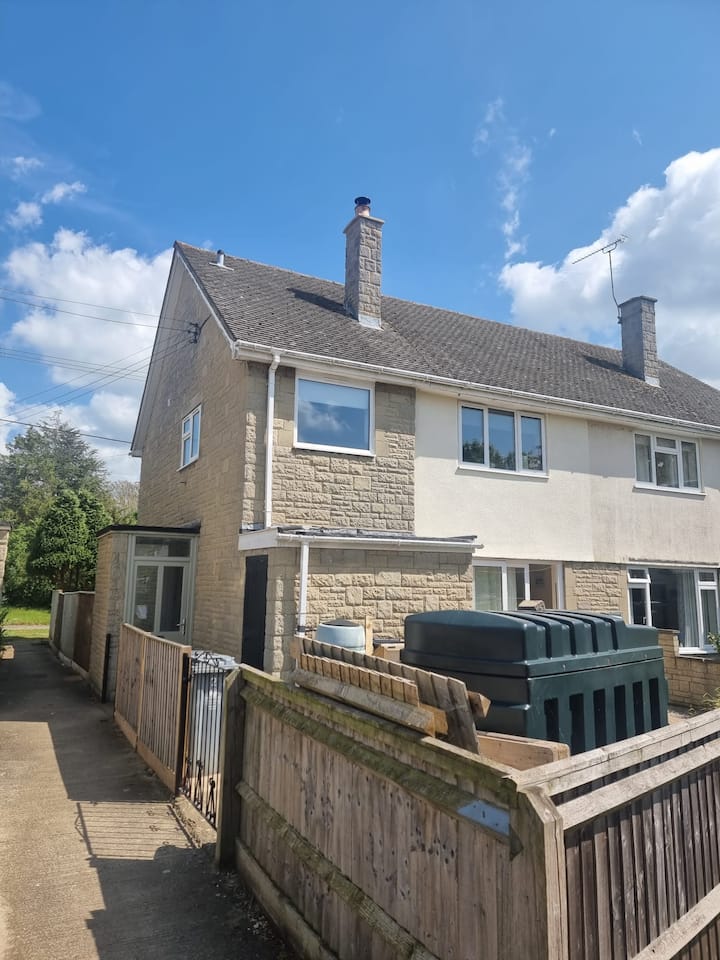 3 Bedroom Spacious House Near Oxford/cotswold - Witney