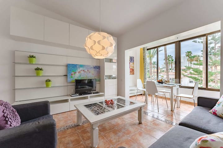 Apartment With Sun Terrace, Next To The Ocean - Costa Adeje