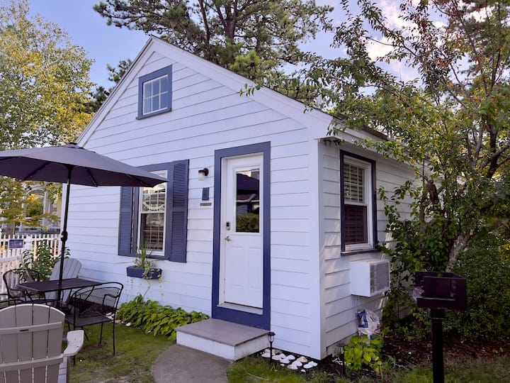 Spacious 2 Bedroom Cabin, 50ft From The Beach No.8 - Old Orchard Beach