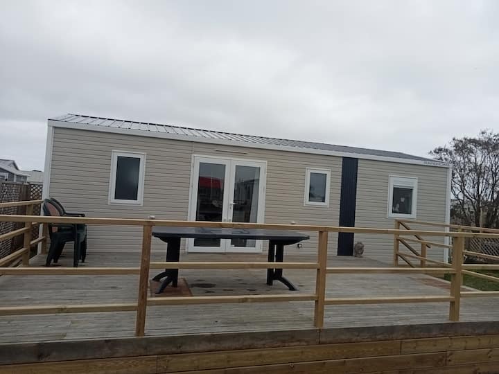 Mobil Home Neuf Des Vacances Les Pieds Dans L Eau - Penmarch
