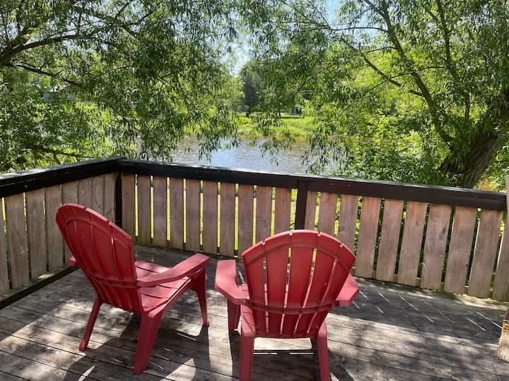 Kissing Bridge Suite - One Bedroom Vacation Home - Fergus