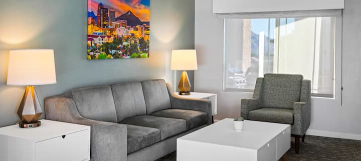 One-bedroom Condo At Beautiful Resort - Sleeps 4 - Catalina, AZ