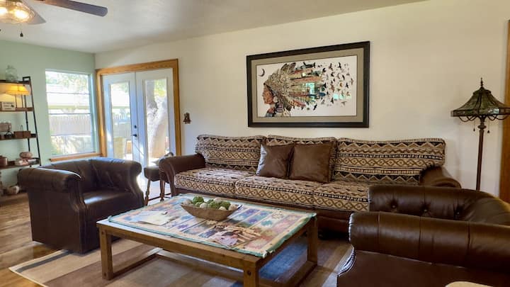 224 M² Casa ∙ 3 Camere Da Letto ∙ 8 Ospiti - Fredericksburg, TX