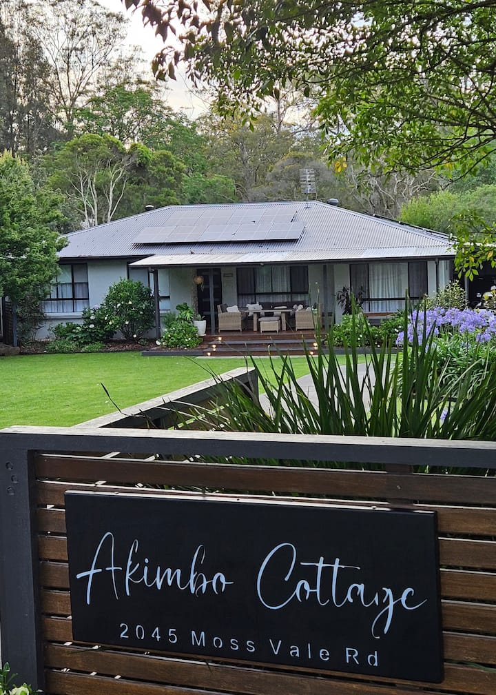 Akimbo Cottage, Entire Home Kangaroo Valley - Kangaroo Valley