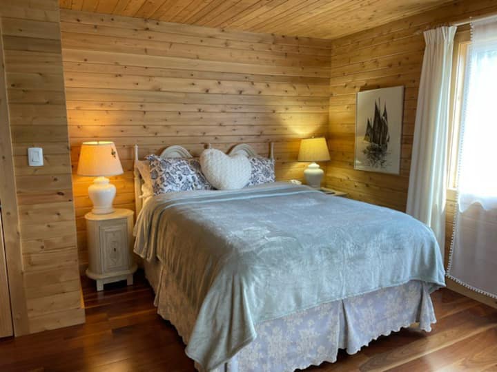 Brigadoon Bed And Breakfast - Old Master Room - Tobermory