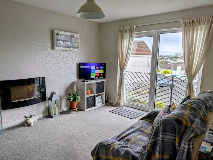 Portstewart (Central) 2 Bedroom - Private Parking - Coleraine