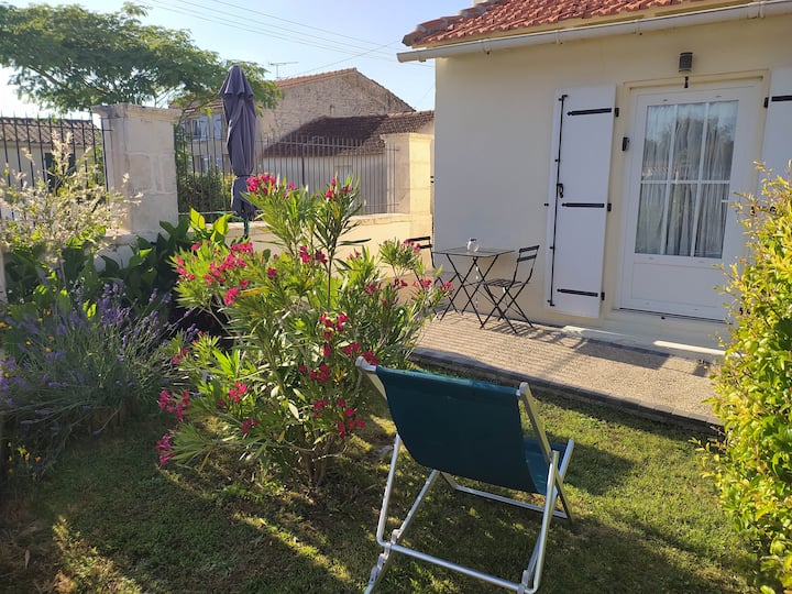 Chambre/studio, Entrée/jardin Privatif. - Fouras