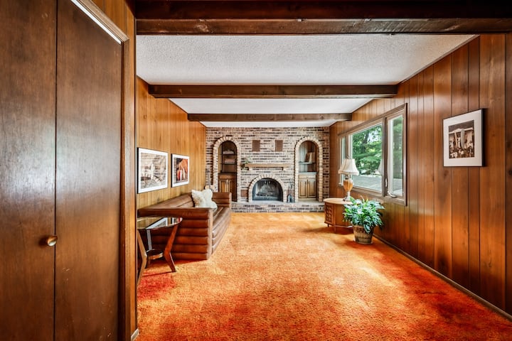 The 1970s Time Capsule Home - Des Moines