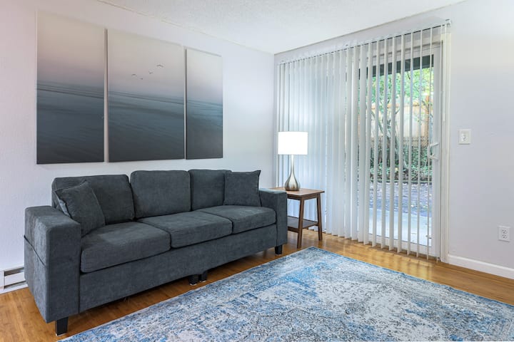 Beautiful 1-bdr Condo: Close To Nike & Intel - Beaverton, OR