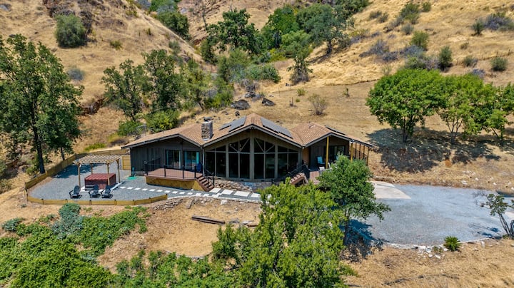 Three Rivers, CA Vacation rentals & Airbnb | cozycozy