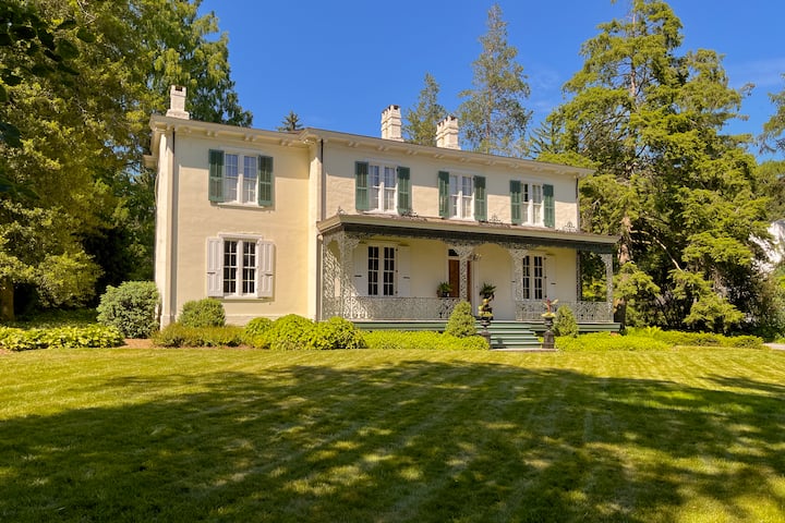 Historic Ironmaster Mansion, Located In The Heart Of Lancaster County, Pa - Marietta, PA