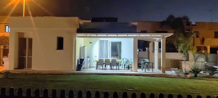 Otranto Villetta  Con Ampio Giardino Attrezzato - Otranto