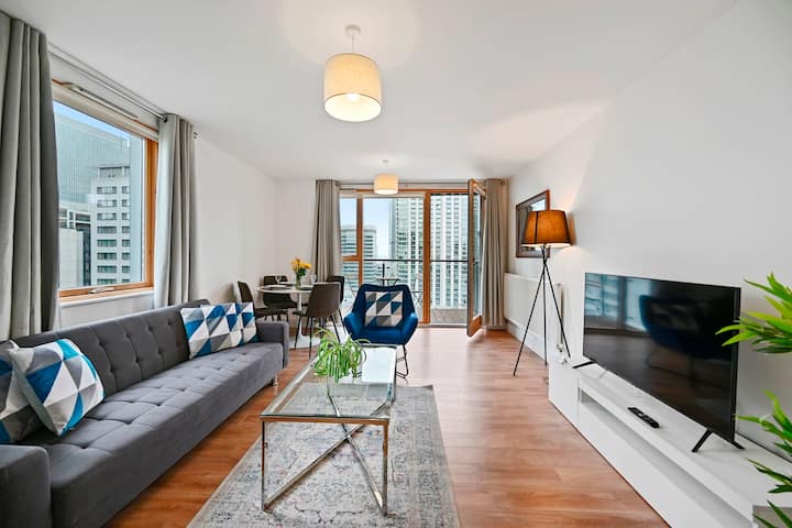 2 Bedroom 13th Floor City View Serviced Apartment - London