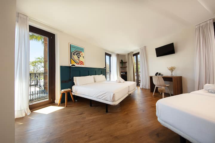 Stylish Sunny Familiar Room With Port Views - Barcelona