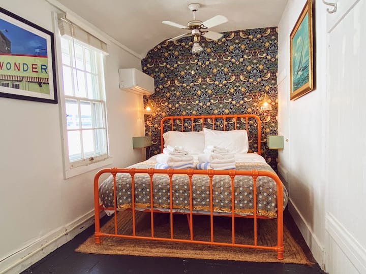 The Victoria & Albert -5 Patios, Bbq, Beach Passes - Ocean Grove, NJ