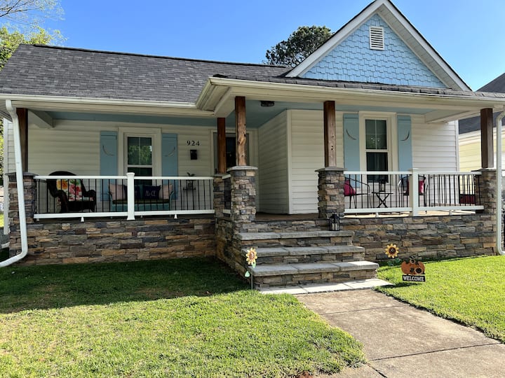 Carolina Cheerful And Charming - Winston-Salem, NC