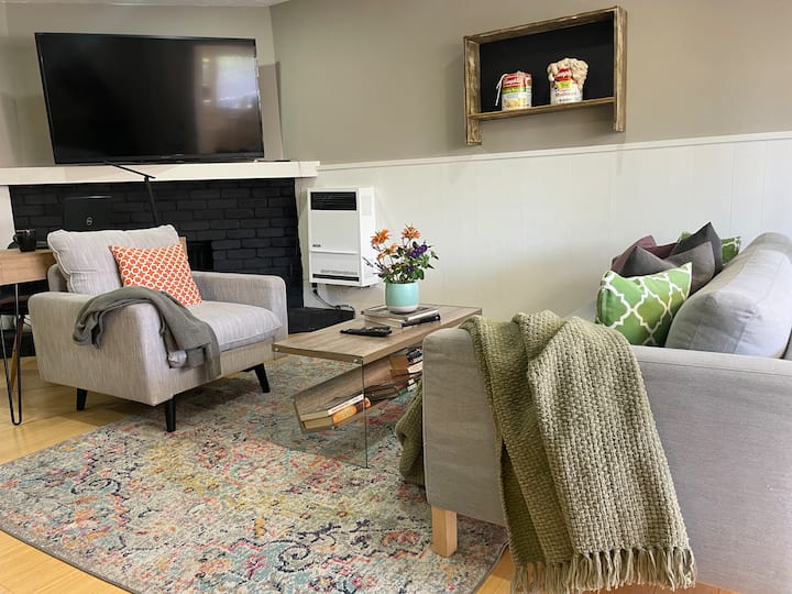 Chic, Cozy & Spacious With Private Deck & Parking - San Francisco