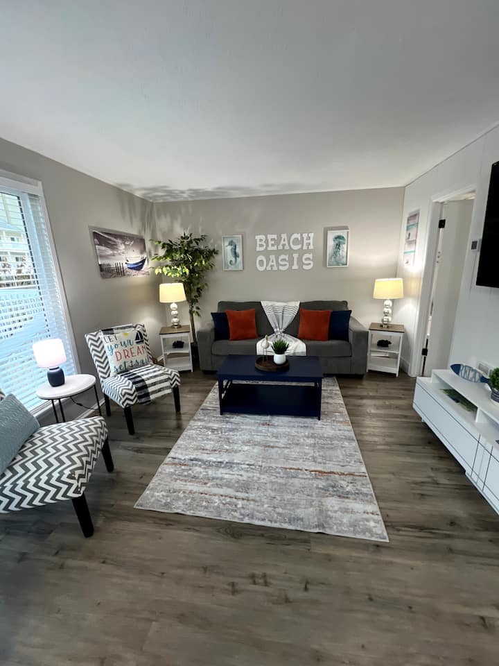 Canal Front Sandpiper 1044 Free Chair Set Up - Destin, FL