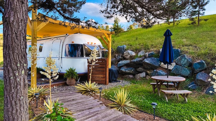 Annie The Airstream | Mountain Views & Goats! - Caroline du Nord