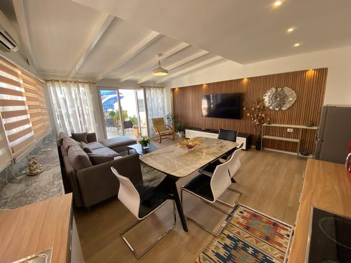 City Center 2 Bdr/2 Bthr Apt, Gorgeous View! - Durrës