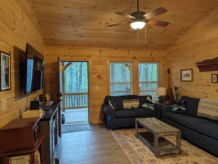 Enchanted Forest Modern Cabin W/ Upgraded Internet - Virginia