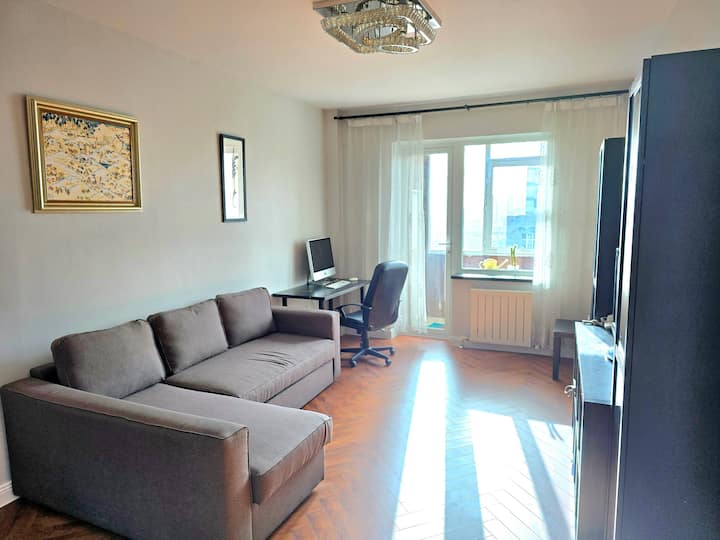Bright, Stylish Apt With A Iew - Ulanbator